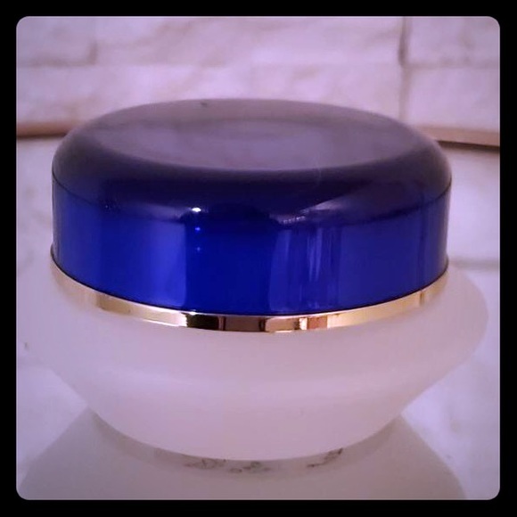 SeneGence | Makeup | Senegence Senederm Eyeluminator | Poshmark